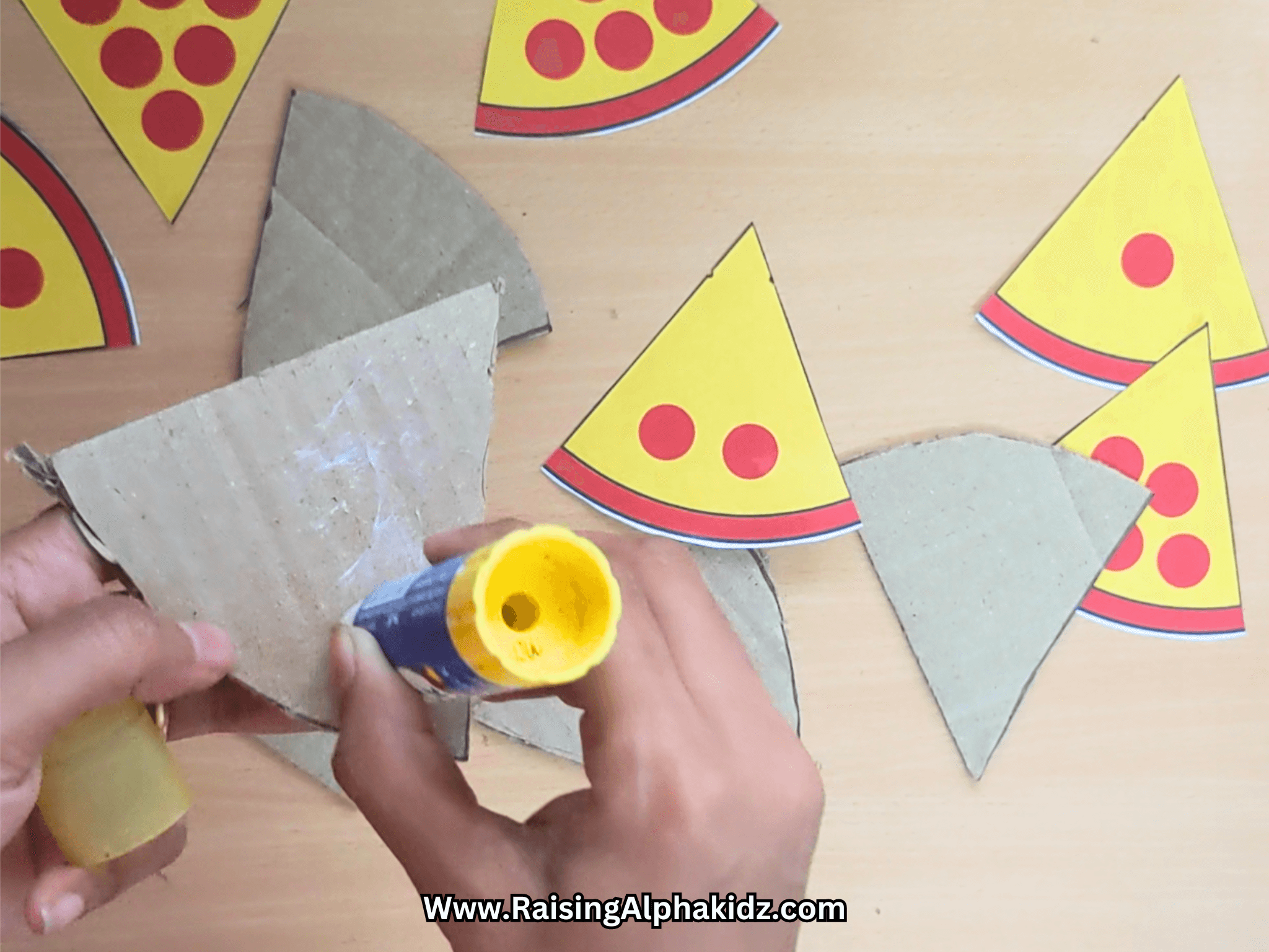 Learn to Count: How To Make DIY Math Pizza » Raising Alphakidz