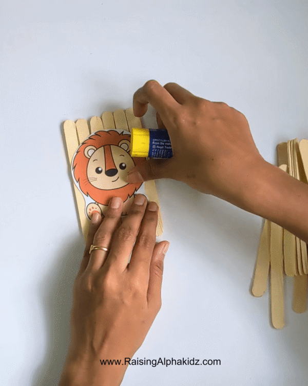 DIY Popsicle Stick Puzzle Game For Preschool | FREE Printable » Raising ...