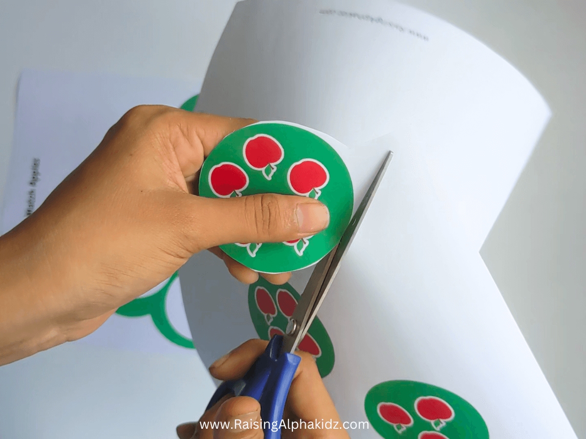 Apple Counting Activity - Free Printables » Raising Alphakidz