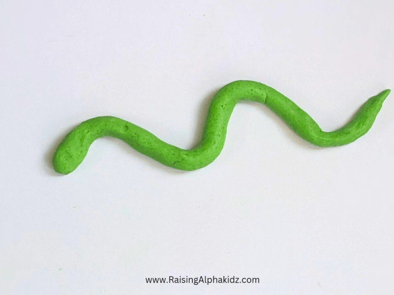 How to Make Play Dough Snake » Raising Alphakidz